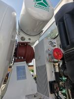China 2012 Year Used HOWO Concrete Mixer with 95kw/2400rpm Engine Affordable for sale