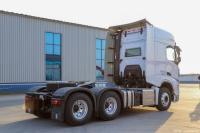 China Right Steering WEICHAI Engine 6X4 AMT Automatic Tractor Truck for sale