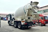 China Manufacturing Plant HOWO T5G 340 Horsepower 6X4 5.99 Square Concrete Mixer Truck for sale