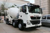 China HOWO T5G 340HP 8X4 Square Concrete Mixer Truck with Euro 2/3/4/5 Emission Standard for sale