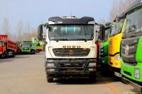 China 7.98 Square Concrete Mixer Truck with 6x4 8x4 Chassis Sinotruk HOWO TX 350 HP Diesel Fuel for sale