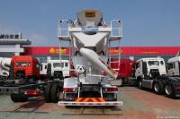 China Customized 8X4 7.8m3 HOWO TX 350HP Concrete Mixing Truck for Heavy-Duty Construction for sale