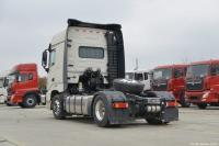 China Left-Hand Drive Dongfeng Tianlong KX 4*2 6*4 LNG Tractor Head with Stability Control for sale