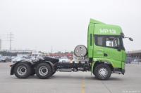 China 21-30T Heavy Truck Shacman X3000 6X4 4X2 6X2 CNG LNG Tractor for 0 km Boutique 371 375 for sale