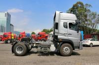 China Affordable Right-Hand Drive Sinoheavy Truck Steyr M5G 340HP 4X2 Tractor Head with ESC for sale