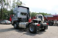 China Affordable Right-Hand Drive Sinoheavy Truck Steyr M5G 340HP 4X2 Tractor Head with ESC for sale