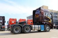 China Affordable 560HP Faw Jiefang J6V 6X4 Traction Truck Head for Logistics Transportation for sale