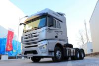 China FAW Jiefang J7 Heavy Truck 560HP 6X4 Large Traction Truck Head with Multimedia System for sale