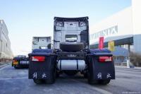 China FAW Jiefang J7 Heavy Truck 560HP 6X4 Large Traction Truck Head with Multimedia System for sale
