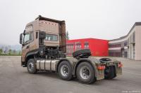 China Dongfeng Commercial Vehicle Tianlong KL Heavy Truck 520HP 6X4 Traction Truck Head for sale