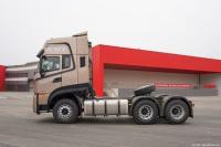 China Dongfeng Commercial Vehicle Tianlong KL Heavy Truck 520HP 6X4 Traction Truck Head for sale