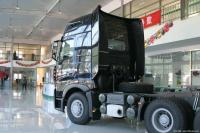 China Used HOWO A7 6x4 Tractor Trucks with 400-500L Fuel Tank Capacity and SINOTRUCK Engine for sale
