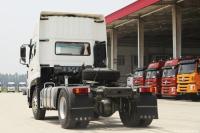 China 3 Passenger W5B-H Heavy Truck 340HP 4X2 Tractor Head Truck with 6-8L Engine Capacity for sale
