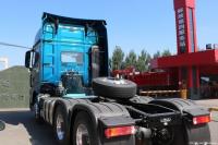 China FAW Jiefang J7 LNG CHG 371 375HP 4*2 6*4 6*2 Load Tractor with Maximum Speed of 120KM/H for sale