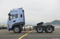 China Dongfeng Tianlong KL 465 HP 6X4 Tractor Truck Head with Large Fuel Tank Capacity for sale