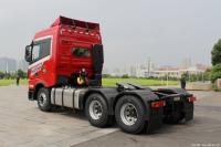 China Fuel Tank 700L Alloy Aluminum Trinity Heavy Truck 500 HP 6X4 Tractor Truck at a Bargain for sale