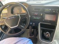 China Primary School Students' Ideal Transportation Used School Bus with Manual Transmission for sale