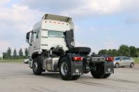 China 340HP 4X2 HOWO Hohan J5G Heavy Truck Tractor for Driving Type 4*2 and 6 Tires at a for sale