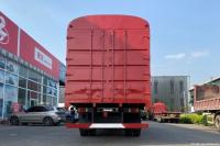 China Logistics Transportation Dongfeng Liuqi Chenglong M3 220HP 4X2 6.8m Warehouse Truck for sale