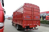 China Sinotruk HOWO Commander 220HP 6.75m Van Cargo Truck with 300-400L Fuel Tank Capacity for sale