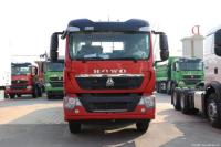 China Sinotruk HOWO TX Heavy Truck 310 HP 6X2 8.6 m Hurdle Truck with Half a row Seat Rows for sale