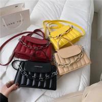 China 2021 Women New Fashion Chain Decor Quilted Satchel Bag Cross-Boby Handbag for sale