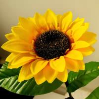 China Solar Waterproof Flowers Landscape Decorative Sunflower Lamps Solar LED Garden Sunflower Stake Lights Outdoor for sale