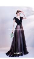 China 2021 Western Hot Selling Sequined Sex Ball Dress Evening Party Frock Bridesmaid Gowns Plus Size Black for sale