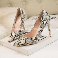 China 2021 European New Fashion Style Stiletto Heels Sexy Unique Pointed Snake PU Women High Heel Shoes Pumps for sale