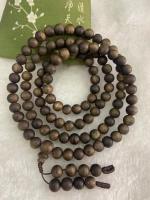 China Natural Agarwood Beads Crafted for Meditation and Spiritual Featuring Smooth Texture Long Lasting Aroma and Elegant Appearance for sale