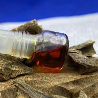 China Top grade OUD Agarwood resin perfect for luxury fragrance formulation incense sticks and natural aromatic oil manufacturing for sale