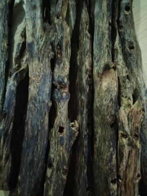 China Top grade OUD Agarwood natural resin rich wood suitable for crafting exquisite perfumes incense sticks and aromatic oils for sale