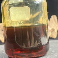 China Ancient Water Distilled Insect Eye Natural Agarwood Oil (Budget Version) for sale