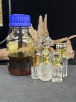 China Ancient Water Distilled Insect Eye Natural Agarwood Oil (Budget Version) for sale
