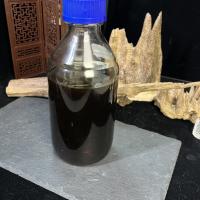 China Oud Essential Oil Supercritical CO2 Extraction Hainan Agarwood Pure Natural Grade for sale