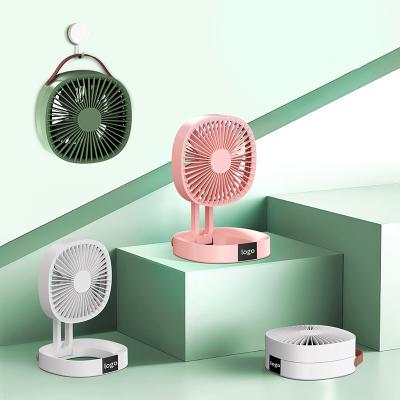 China Rechargeable 2000mAh Battery Portable Desk Fan With Hook High Speed Humidify Function for sale