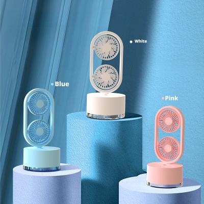China Lightweight Silent Humidifier Fan Quiet Tabletop Fan With 2000mAh Battery Plastic Design for sale