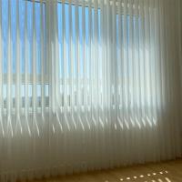 China Convenient Manual PVC Vertical Venetian Blinds Modern Style OEM for sale