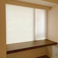 China Polyester Material Custom Honeycomb Blinds Automatic For Decoration for sale