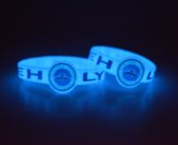 China Color Filled Custom Silicone Bracelets Glow In The Dark For Outdoor Events for sale