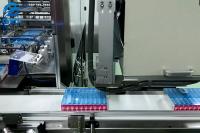 China Pharmaceutical 60pcs/Min Vertical Packing Machines 0.65Kw Box Labeling Machine for sale