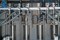 China Servo Household Product Filling Machine 200mL Bleach Filler PLC Control 220V for sale