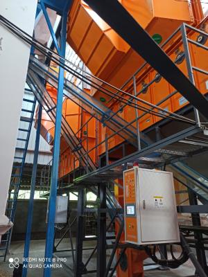 China 32-Ton Batch Corn Dryer Machine with 16.4KW Power and Online Moisture Monitoring for Industrial Grain Processing for sale