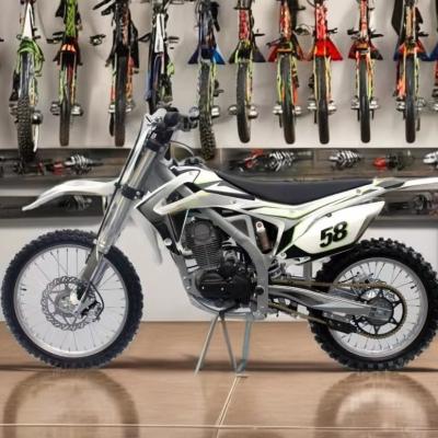China 250cc Moto Motorbike for Off-Road Adventures Design Max. Speed 100km/h Eletric Start for sale