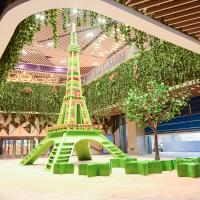 China Durable Lifelike Artificial Plant Wall For Store  Long Term Life Time for sale