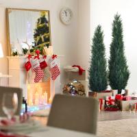 China 120-200cm Custom Size Artificial Cypress Evergreen In All Seasons Potted Floor Plants for sale