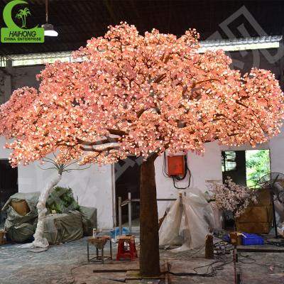 China 3m-6m LED Lights Artificilal Cherry Flowers Tree Customize Indoor Sakura Faux Decor Tree Big Artifical Blossom Trees for Wedding for sale