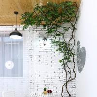 China Fire retardant 280cm Long Artificial Vine Plant Corner Pipe Decoration for sale