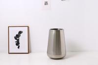 China Black White Minimalist Style Artificial Flower Pot Outdoor Decoration for sale