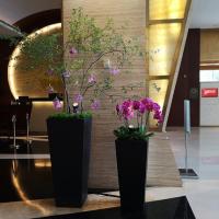 China 45cm Artificial Purple Flower For Hotel Home Office Decor for sale